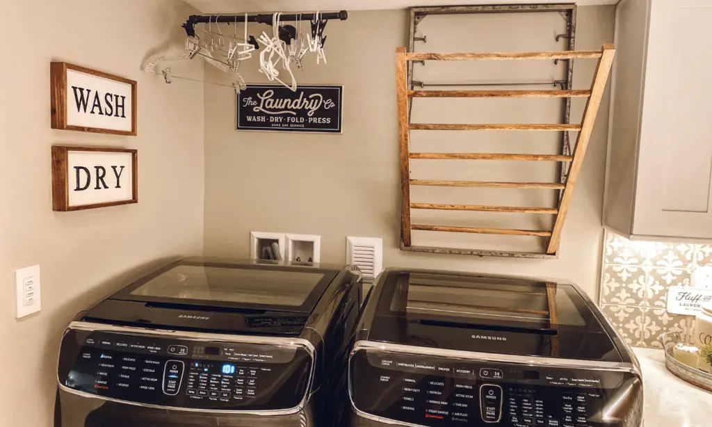 10 Must Haves in a Laundry Room when Designing One