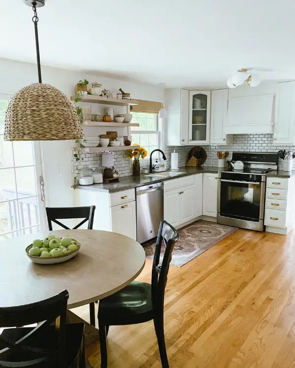 Simple Ways to Update a Kitchen: Kitchen Remodel