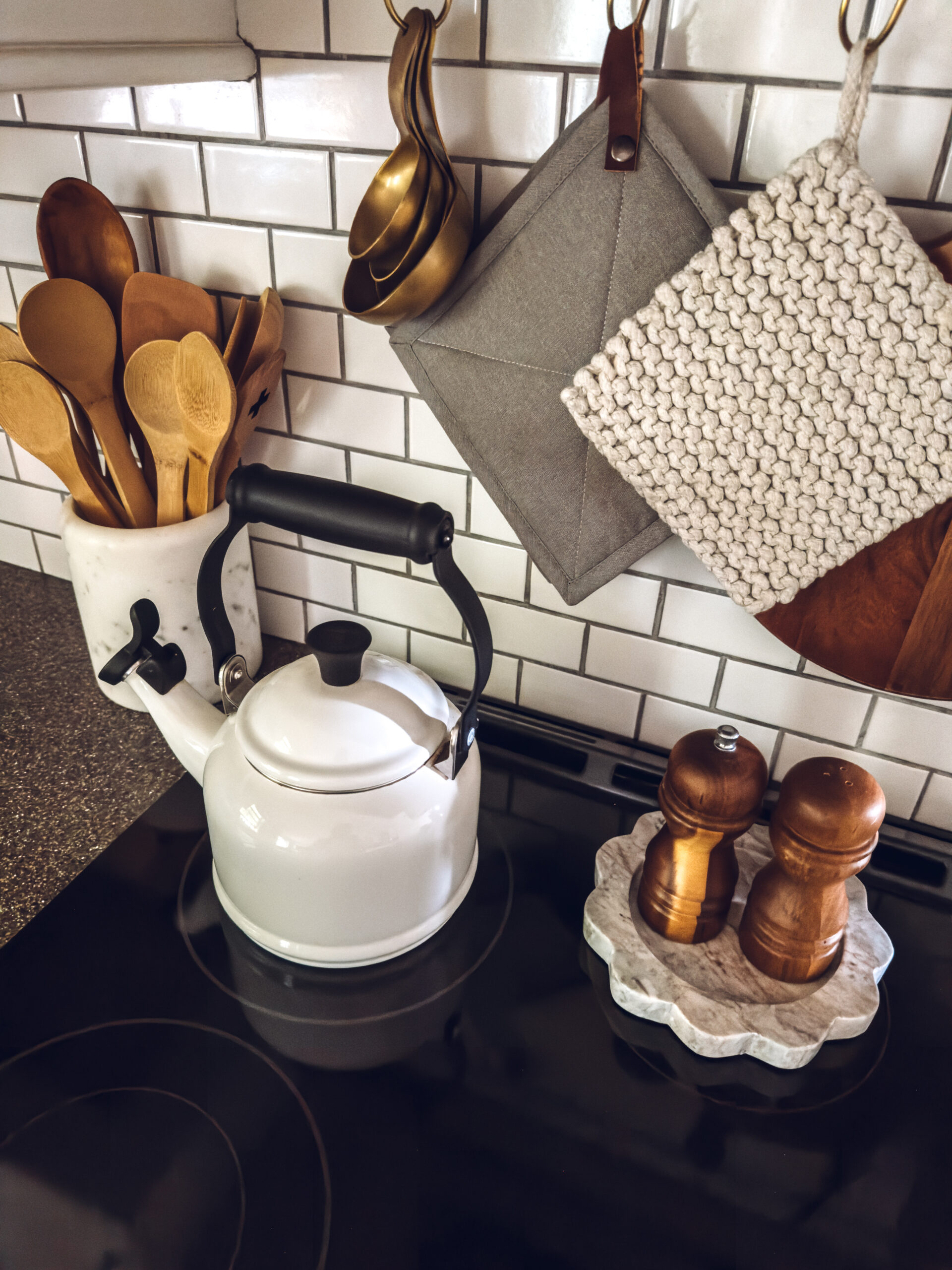 10 Unique Ways to Use a Small Round Marble Tray